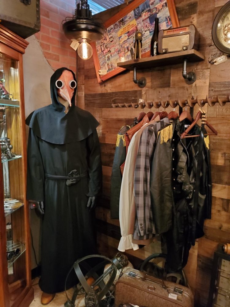 STEAMPUNK ALLEY - Updated August 2025 - 32 Photos - 4985 US 412, Siloam ...