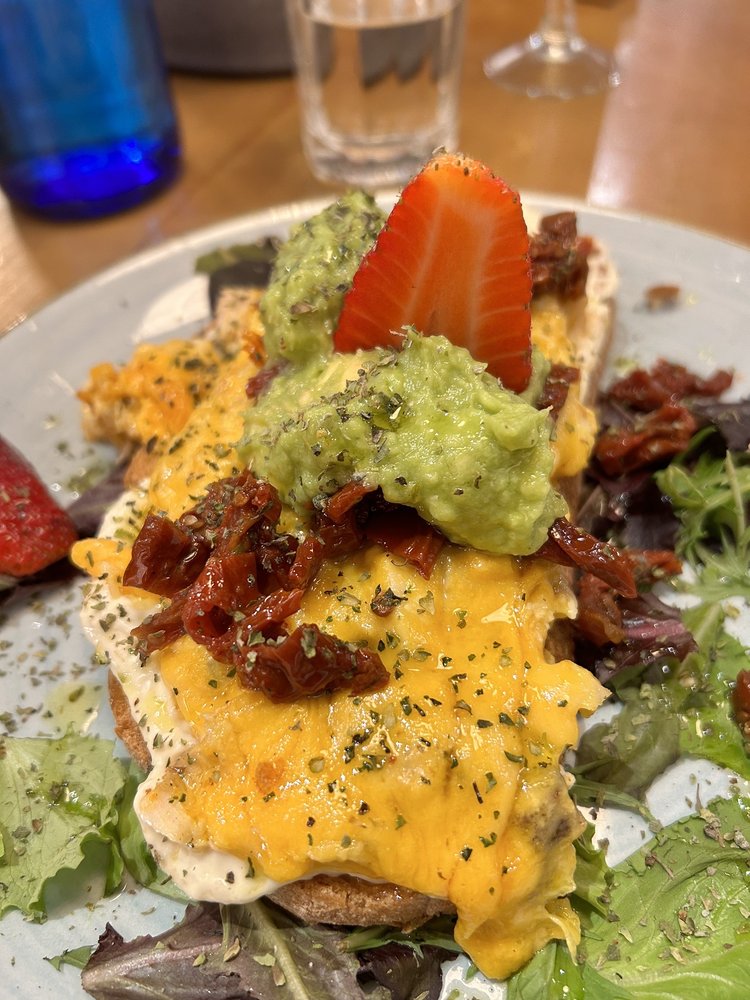 ZENITH - Updated September 2025 - 151 Photos & 68 Reviews - Calle de ...