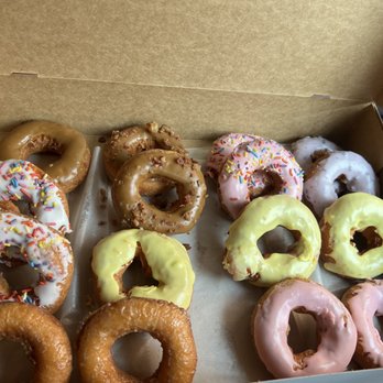 GLAZED DOUGHNUTS - Updated July 2025 - 314 Photos & 223 Reviews - 24 ...