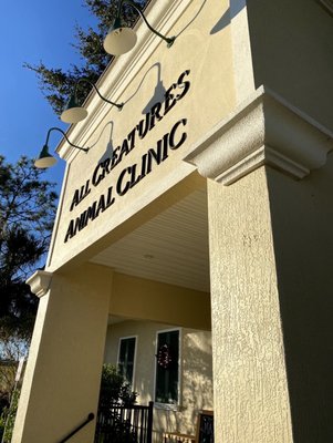 ALL CREATURES ANIMAL CLINIC - Updated July 2025 - 27 Photos & 39 ...
