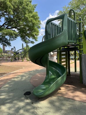 HARRY THOMAS RECREATION CENTER - Updated November 2025 - 22 Photos & 18 ...