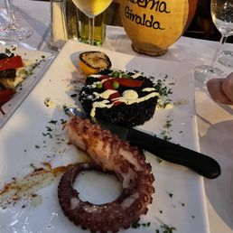 LA TABERNA GIRALDA - Updated December 2024 - 349 Photos & 205 Reviews ...