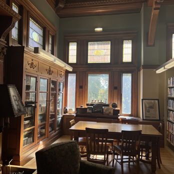 MYSTIC & NOANK LIBRARY - Updated October 2025 - 36 Photos - 40 Library ...