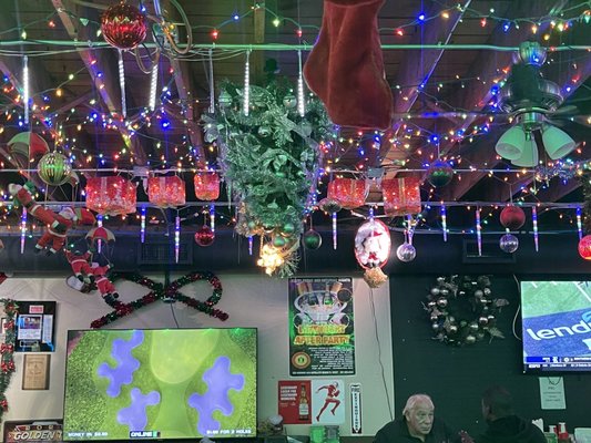 SOCIAL DISTANCE BAR AND GRILL - 220 Florida A1A, Satellite Beach ...