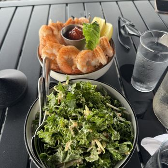 SAG HARBOR TAVERN - Updated October 2025 - 41 Photos & 49 Reviews - 26 ...