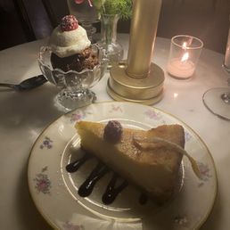 CHEZ FOUSHEE - Updated April 2025 - 225 Photos & 142 Reviews - 2 E ...