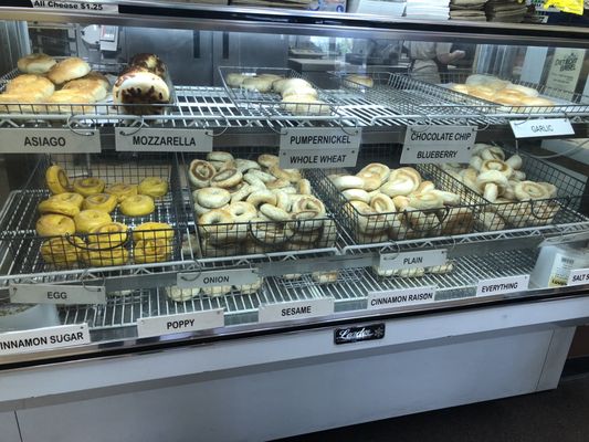 DETROIT BAGEL FACTORY - Updated May 2025 - 44 Photos & 86 Reviews ...