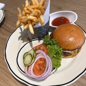 LITTLETONS MARKET - Updated May 2025 - 163 Photos & 68 Reviews - 2140 ...