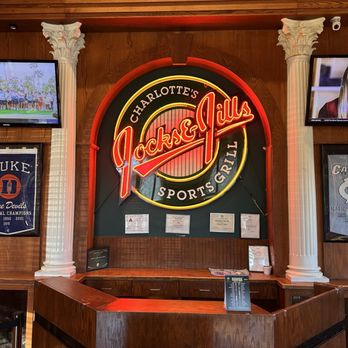 JOCKS & JILLS SPORTS GRILLE - Updated October 2025 - 226 Photos & 268 ...