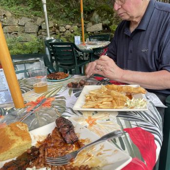 RED PARKA STEAKHOUSE & PUB - Updated July 2025 - 86 Photos & 287 ...