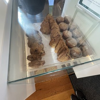 THE QUARTERS COFFEE HOUSE - Updated May 2024 - 255 Photos & 91 Reviews ...