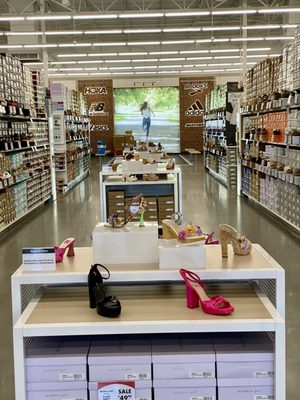SHOE STATION - Updated October 2025 - 2243 Cumming Hwy, Canton, Georgia ...