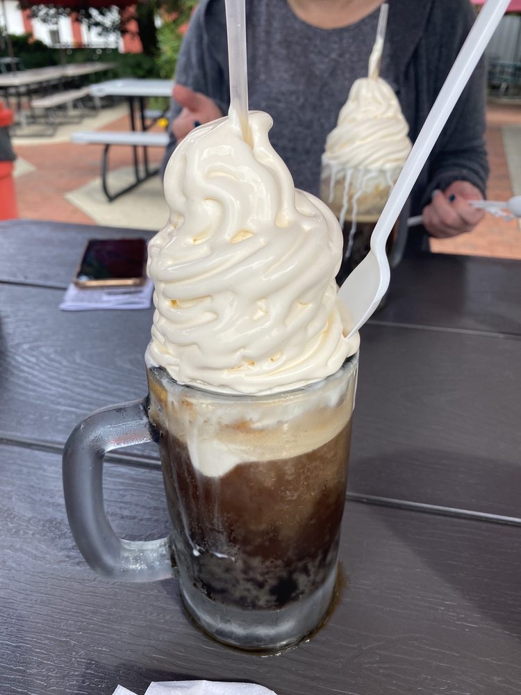 WHITE TURKEY DRIVE-IN - 77 Photos & 82 Reviews - Burgers - 388 E Main ...