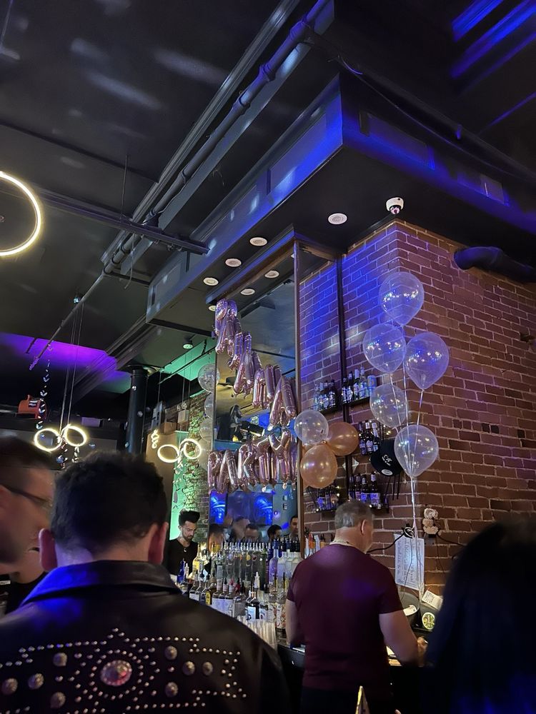 THE DARK LADY - Updated January 2026 - 35 Photos & 37 Reviews - 19 Snow ...