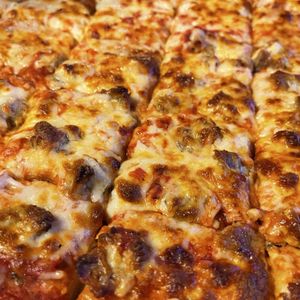 KAISER’S PIZZA & PUB - Updated May 2025 - 157 Photos & 231 Reviews ...