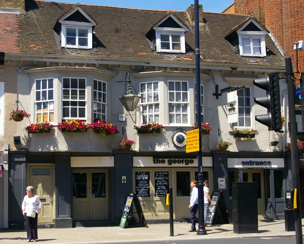 THE GEORGE - Updated December 2024 - 32 King Street, Twickenham, London ...