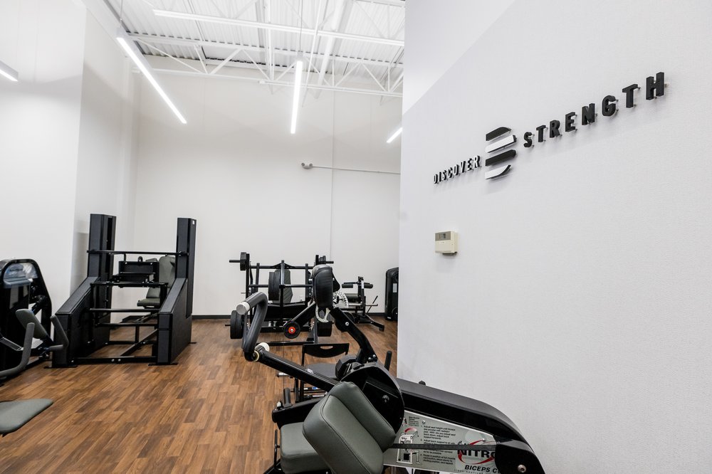 DISCOVER STRENGTH MAPLE GROVE - Updated October 2025 - 11 Photos - 7878 ...