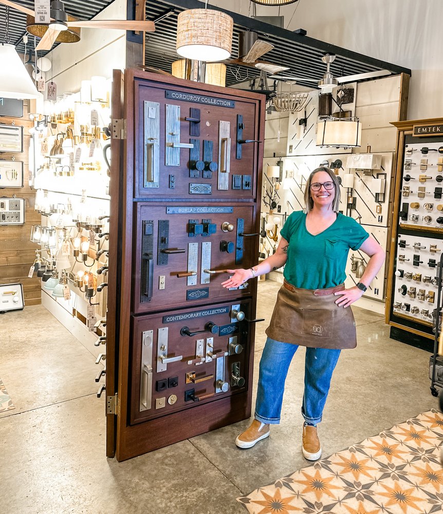 MOUNTAIN COLORS SHOWROOM - 244 Buckley Dr, Crested Butte, Colorado ...