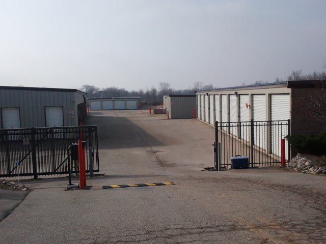 MEADOWLARK STORAGE - Updated October 2025 - 10 Reviews - 117 Meadowlark ...