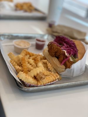 PRETTY BIRD HOT CHICKEN - DOWNTOWN - 899 Photos & 1337 Reviews - 146 ...