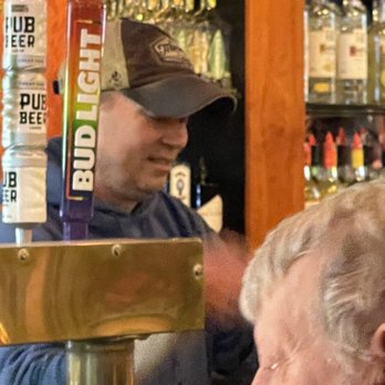 MADISON PUB - Updated August 2024 - 37 Photos & 103 Reviews - 1315 E ...