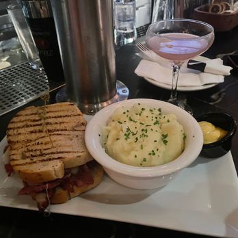 M J SMITH’S FOOD & SPIRITS - Updated November 2025 - 78 Photos & 73 ...
