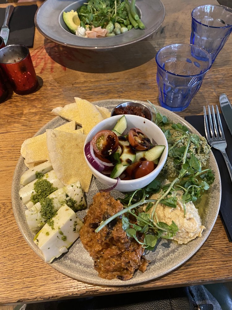 THE FOLLY - Updated December 2025 - 68 Photos & 116 Reviews - 41 ...