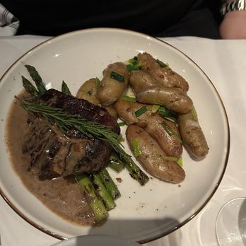 HALCYON - Updated October 2025 - 509 Photos & 321 Reviews - 114 Walnut ...