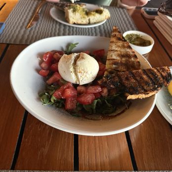 BEACH TREE RESTAURANT BAR AND LOUNGE - Updated December 2025 - 635 ...