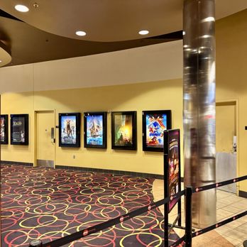 AMC EDEN PRAIRIE MALL 18 - Updated December 2025 - 77 Photos & 84 ...