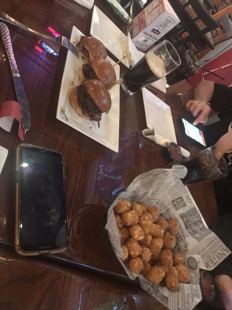 BULLSEYE PUB & EATERY - Updated July 2024 - 34 Photos & 56 Reviews ...