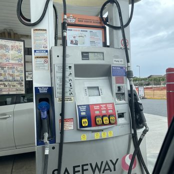 SAFEWAY FUEL STATION - Updated December 2025 - 74 Photos & 50 Reviews ...
