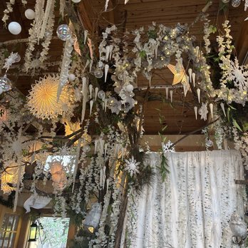 THE TREE HOUSE TAVERN & BISTRO - Updated August 2025 - 1895 Photos ...