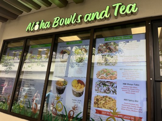 ALOHA BOWLS AND TEA - 109 Photos & 48 Reviews - 2005 Kalia Rd, Honolulu ...