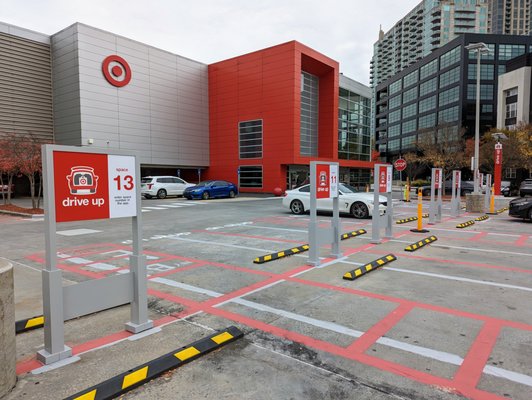 TARGET - Updated April 2024 - 125 Photos & 150 Reviews - 375 18th St ...