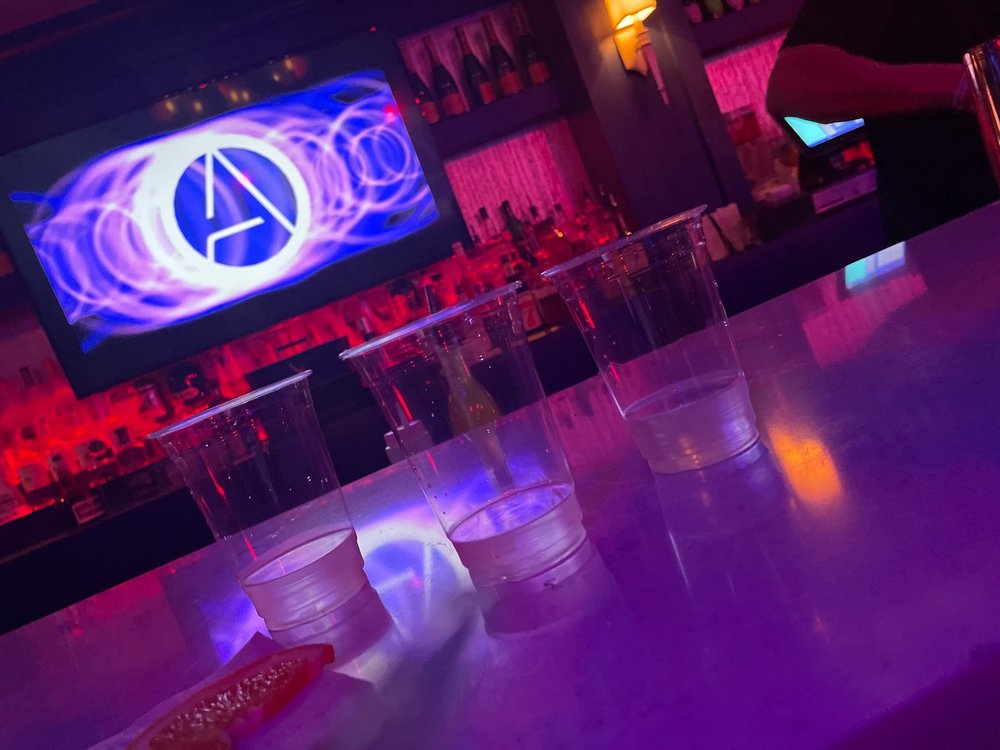 APRÈS LOUNGE - Updated July 2025 - 39 Photos & 37 Reviews - 608 Fulton ...