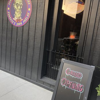 FAMOUS MONSTER PIZZA - Updated July 2024 - 95 Photos & 34 Reviews - 136 ...