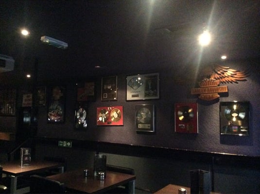 SOLID ROCK CAFE - 20 Photos & 28 Reviews - Pubs - 19 Hope Street ...