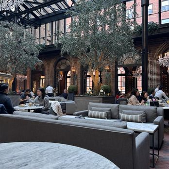 RH CHICAGO | THE GALLERY AT THE THREE ARTS CLUB - Updated January 2026 ...