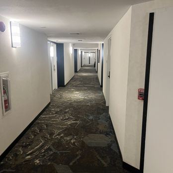 DOUBLETREE BY HILTON HOTEL CARSON - Updated May 2025 - 412 Photos & 177 ...