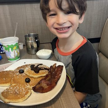 PEACHES BRUNCH HOUSE - Updated May 2025 - 71 Photos & 44 Reviews - 130 ...