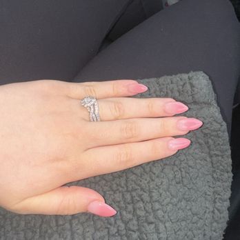 LUXURY NAILS - Updated January 2026 - 20 Photos & 31 Reviews - 14643 ...