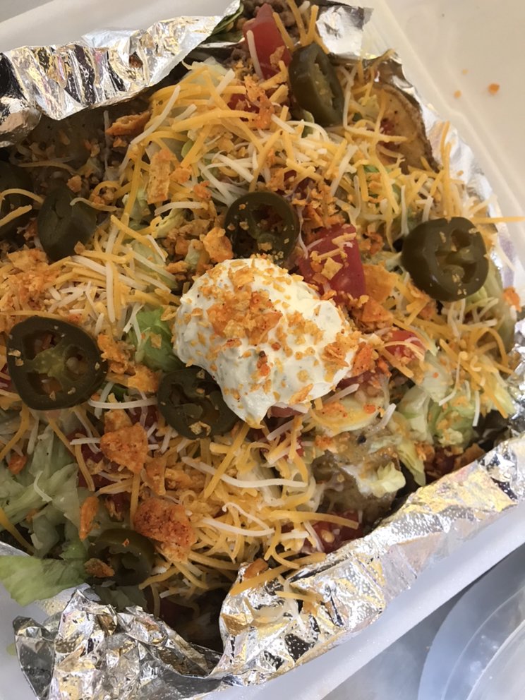 IN/OUT TACO STAND - Updated May 2025 - 28 Photos - 1426 N Chevrolet ...