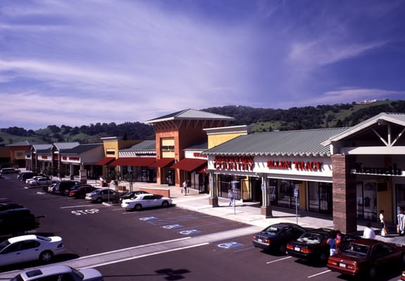 NAPA PREMIUM OUTLETS - Updated December 2025 - 129 Photos & 252 Reviews ...