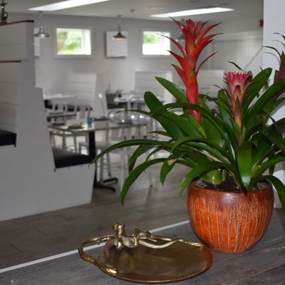 THE KETCH - Updated October 2025 - 56 Photos & 17 Reviews - 62 Montauk ...