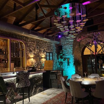 ZOI RESTAURANT & LOUNGE - Updated 2024 - 316 Photos & 128 Reviews ...