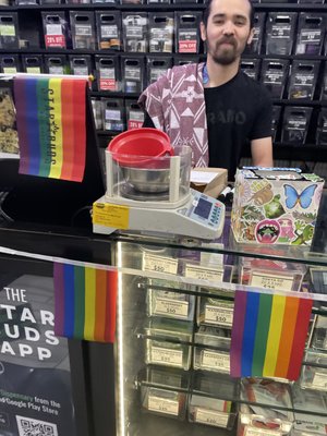 STAR BUDS - BALTIMORE - Updated December 2025 - 68 Photos & 44 Reviews ...