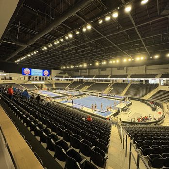 FRONTWAVE ARENA - Updated July 2025 - 206 Photos & 55 Reviews - 3475 Hero Dr, Oceanside ...