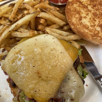 PATSY’S AMERICAN - Updated May 2024 - 1026 Photos & 585 Reviews - 8051 ...