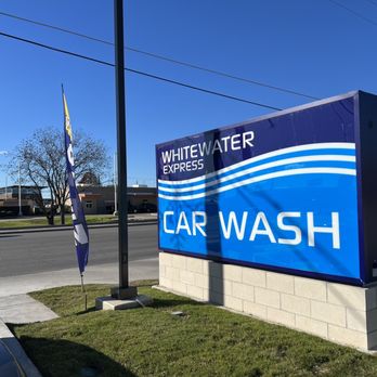 WHITEWATER EXPRESS CAR WASH - Updated August 2025 - 18 Photos - 1130 S ...
